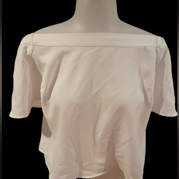 Bardot | Tops | Bardot Womens White Off The Shoulder Topsz 8 | Poshmark